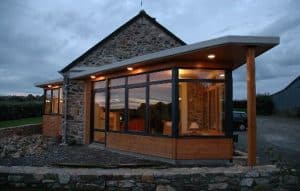 extension maison en pierre - agrandissement maison - bois ...